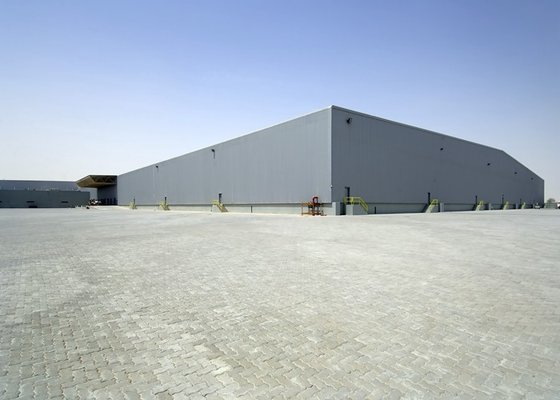 Large Span Space Steel Structure Warehouse With Crane Beam Modern Design