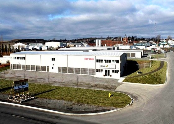Self Storage Complex Steel Structure Warehouse 9 Points Seismic Painting Finishing