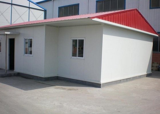 Sandwich Panel Prefab Steel Houses Bolts Connection For Residential Building