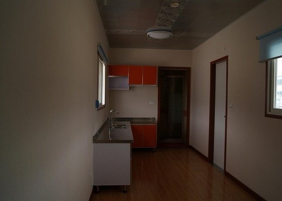 Portable Prefab Steel Houses Shipping Container Renting To Tourist