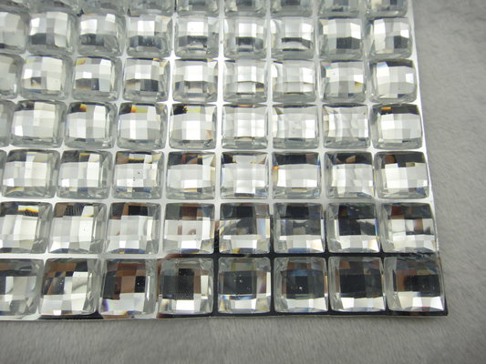 虹の効果の正方形の石の自己接着ラインストーンは ForShoes の装飾 10mm x 10mm を広げます