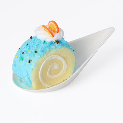 Degradable spoon shape sugarcane cake tray dish disposable bagasse paper fruit tray food plate supplier