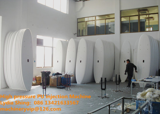 PU Foam Injection machine High Pressure Polyurethane Foaming Machinery for Surlfing Board Production supplier