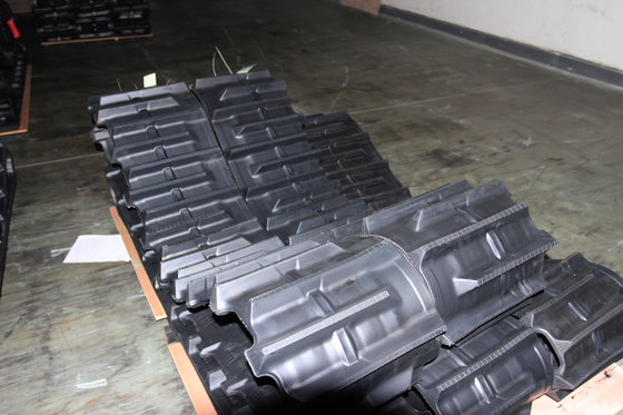 Kubota DC35 Rubber Track (400X90PX43),400mm width and 43 links