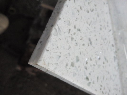12mmWhite Quartz Stone Floor and Wall Tiles / Polished Artificial Quartz Flooring Tile