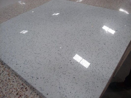 Green Building Material Wall Panel Quartz Wall Tiles For Hotel / Restaurant Projects
