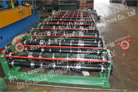 PLC Control Metal Wall Panel Roll Forming Machine For Workshop High Efficiency