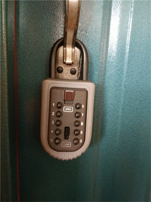 External Portable Key Lock Box for Door Handle , Key Locker Box Rubber Cover