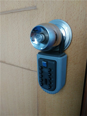Weather Resistance Portable Push Button Lock Box , Keysafe Lockbox For Car Keys