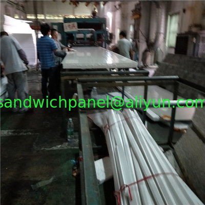 14kg 1050 type eps sandwich roof panel with 0.4mm wine red steel sheet up and grey white down