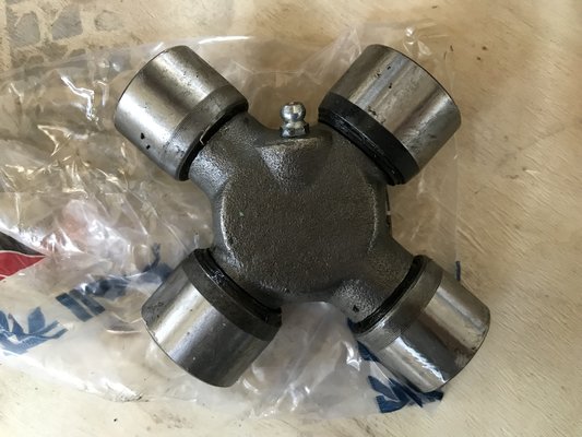 SDLG 4110002358001,B877 Wheel loader spare parts CROSS SHAFT