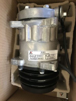 ORIGINAL SDLG PARTS 4190003014 T1727,B877 Wheel loader spare parts COMPRESSOR for sale
