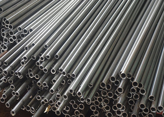 P1 / P5 / P9 Round Black Painting Carbon Steel Pipe ASTM A335 With Plastic Caps