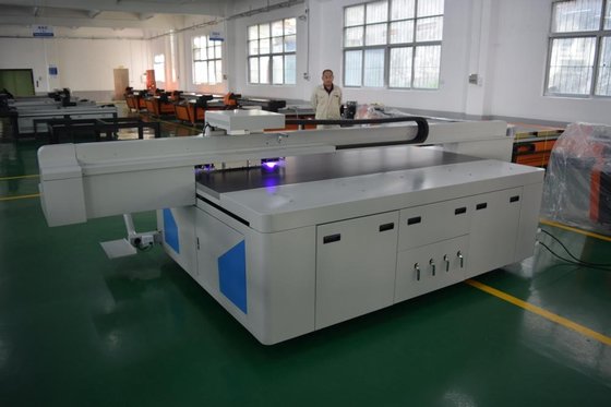 Hot sale large UV flatbed printer on advertising sign billboard