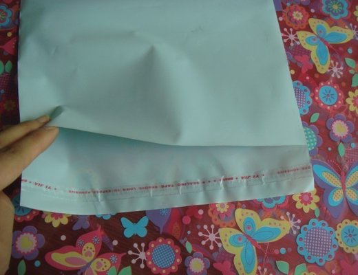 Off - White Self Sealing LDPE Poly Mailing Bags Can Print Any Color and Logo