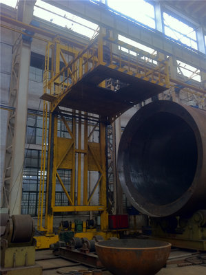 China Automatic VFD Control Pipe Welding Manipulator For Straight Seam / Circle Seam Welding supplier