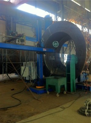 Industrial Automatic Column And Boom Welding Manipulators For Pipe Tank Vessel Boiler supplier