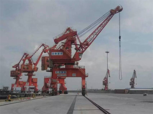 Container Portal Gantry Crane 50 Ton Single Girder For Dock / Sea Port supplier