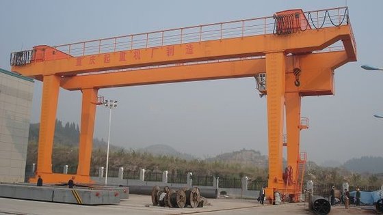 Workstation / Garage Overhead Bridge Cranes 5 Ton , Single Girder Crane With Rubber Buffers supplier