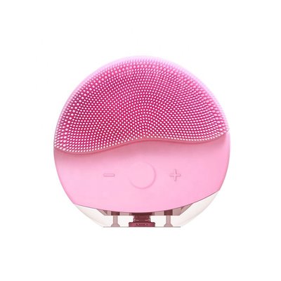 Amazon Hot Cheap Rechargeable IP7 Waterproof Electric Sonic Silicone Facial Cleansing Brush supplier