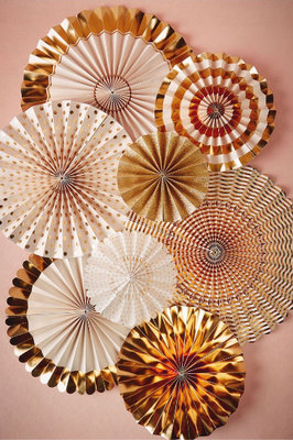 Paper Honeycomb, Beehive, Pineapple, Paper Crafts, Hotel Lobby Scene Decoration, Event Celebration Ornaments supplier
