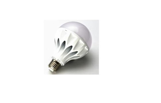 China High lumen Global G100 E26 / E27 cree led light bulb for office , 120Degree supplier
