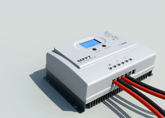 Streetlight MPPT Solar Battery Charger High Durability Three - Stage Charge Mode supplier