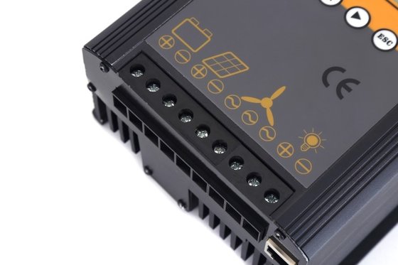 Street Light Wind Solar Hybrid Controller , 1000W Wind Turbine Charge Controller supplier