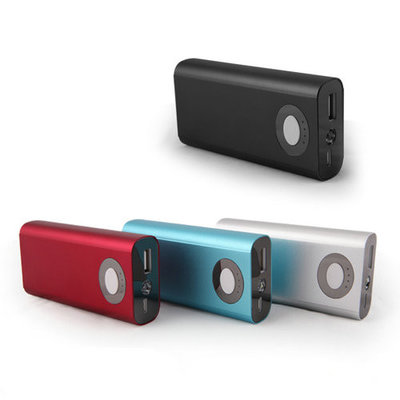 7800MAH는 PSP/GPS/셀룰라 전화를 위한 휴대용 USB 힘 은행을 방수 처리합니다