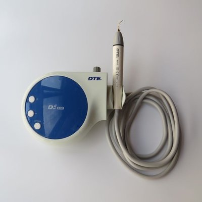 Woodpecker® DTE D5 LED Ultrasonic Scaler with LED