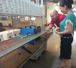 China 110 / 220 V PCB Depanelizer PCB Boards Separating Equipment High Speed Steel supplier