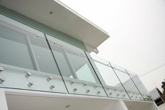 Infinity Glass Railing 12mm , Decking Glass Panel Railings BS6206 supplier
