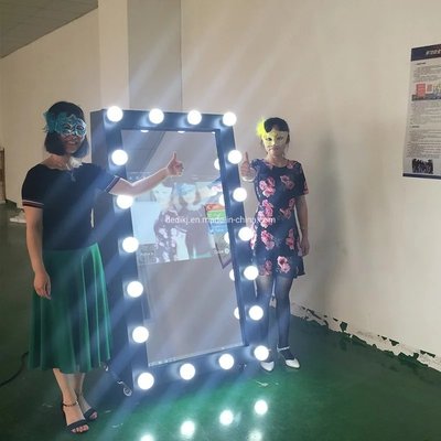 43 인치 Selfie Photobooth 거울 LCD 디스플레이, 원격 제어 마술 거울 감시자