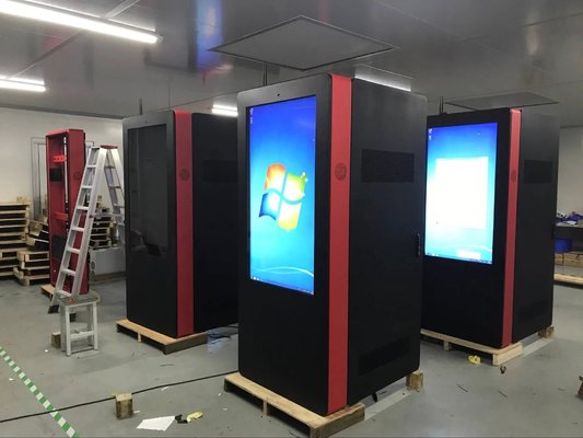 접촉 정보 옥외 LCD 디지털 방식으로 Signage 간이 건축물 55&quot; 광고를 위한 Dedi IP65