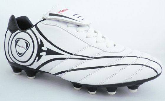 New 2015 Hot Sale  Soccer Shoes For Men/Women/Children Fashion Design Soccer Shoes With Different Colors