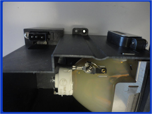 UHP Sanyo Projector Lamp Long 2000 Hours Life Time For Multimedia supplier