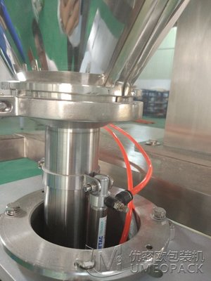 Automatic veritcal small pouch auger filler milk powder filling sealing packing machine supplier
