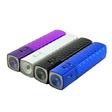 다채로운 똑똑한 LED 토치 휴대용 전원함 2600mAh 다 기능