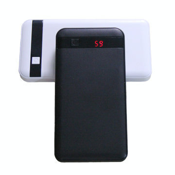 보편적인 휴대용 힘 은행 호리호리한 8000mAh 마이크로 USB 아BS 플라스틱 이동할 수 있는 충전기