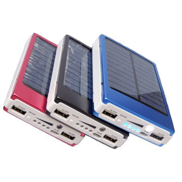 iPhone/Samsung/Xiaomi를 위한 다기능 10400mAh 금속 태양 전지판 힘 은행