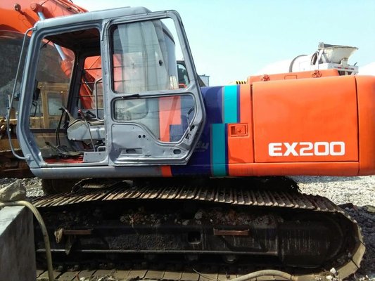 Hitachi EX200 Used Hitachi EX200-2 excavator 20 ton year 1992