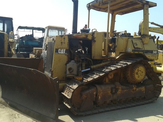 Second Hand Bulldozers Caterpillar D4H  Original Painting CAT Dozer D4