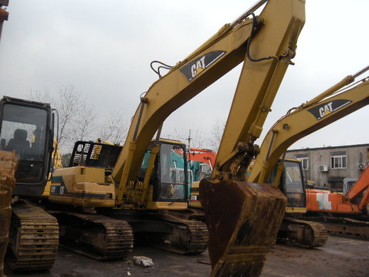 used Caterpillar 320B excavator year 2003 used 5811 hours 1.0cbm