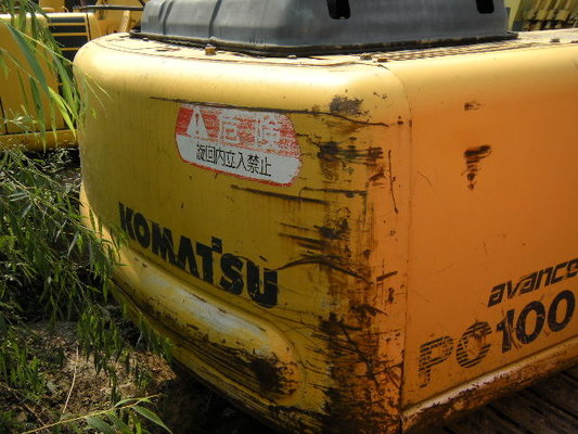 used Komatsu PC100-6 excavator year 2003 0.5cbm capacity