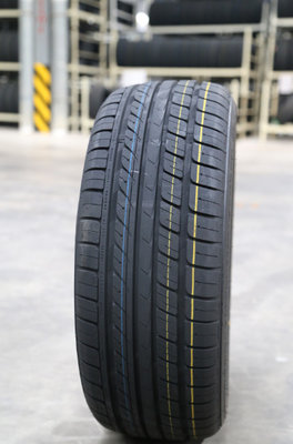 225/40R18 Ultra High Performance All Season Tires 18 Inch Steel Belted Tires