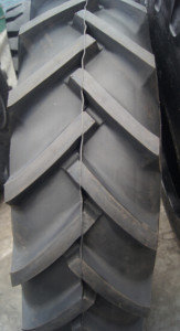 Tractor Rubber Agricultural Tires 16.9-28 10PR , Bias Belted Off The Road Tyres