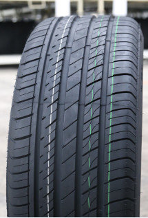 225/40R18 Ultra High Performance Tires