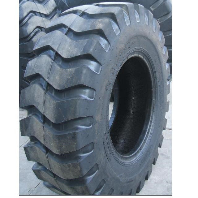 23.5-25 20/24PR Off Road Bias Ply Tire , 19.5/2.5 Standard Rim OTR Tyres