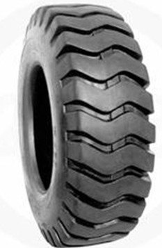 16/70-16 14PR Tractor Bias Ply Tire 13.00 Standard Rim Off Road Truck Tires