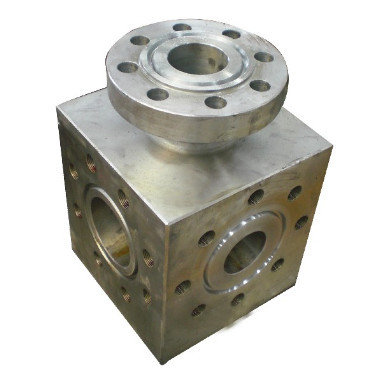Mud Cross, Flanged/Studded Cross 5 Way, 5-1/8" 5000PSI X 4-1/16" 5000PSI, without studs